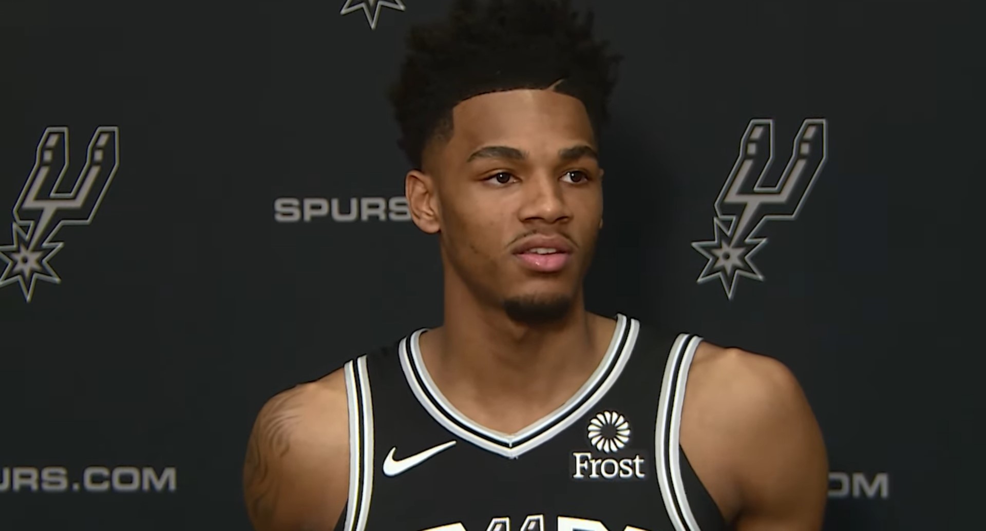 Dejounte Murray ne pense plus à sa blessure et est prêt à cartonner ...