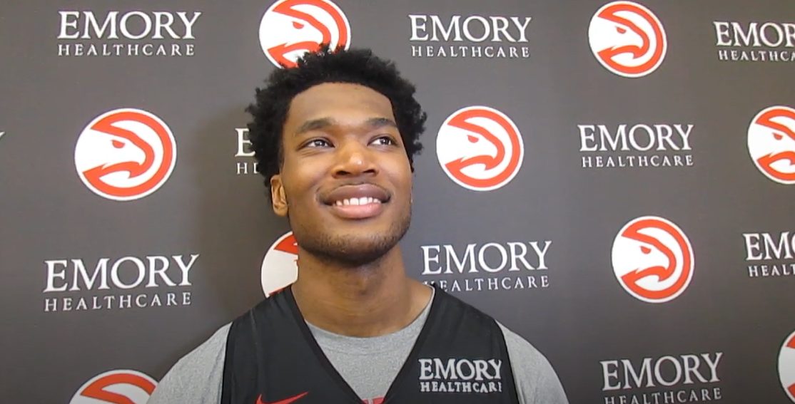 Officiel : Damian Jones rejoint les Suns, encore un grand machin qui va ...