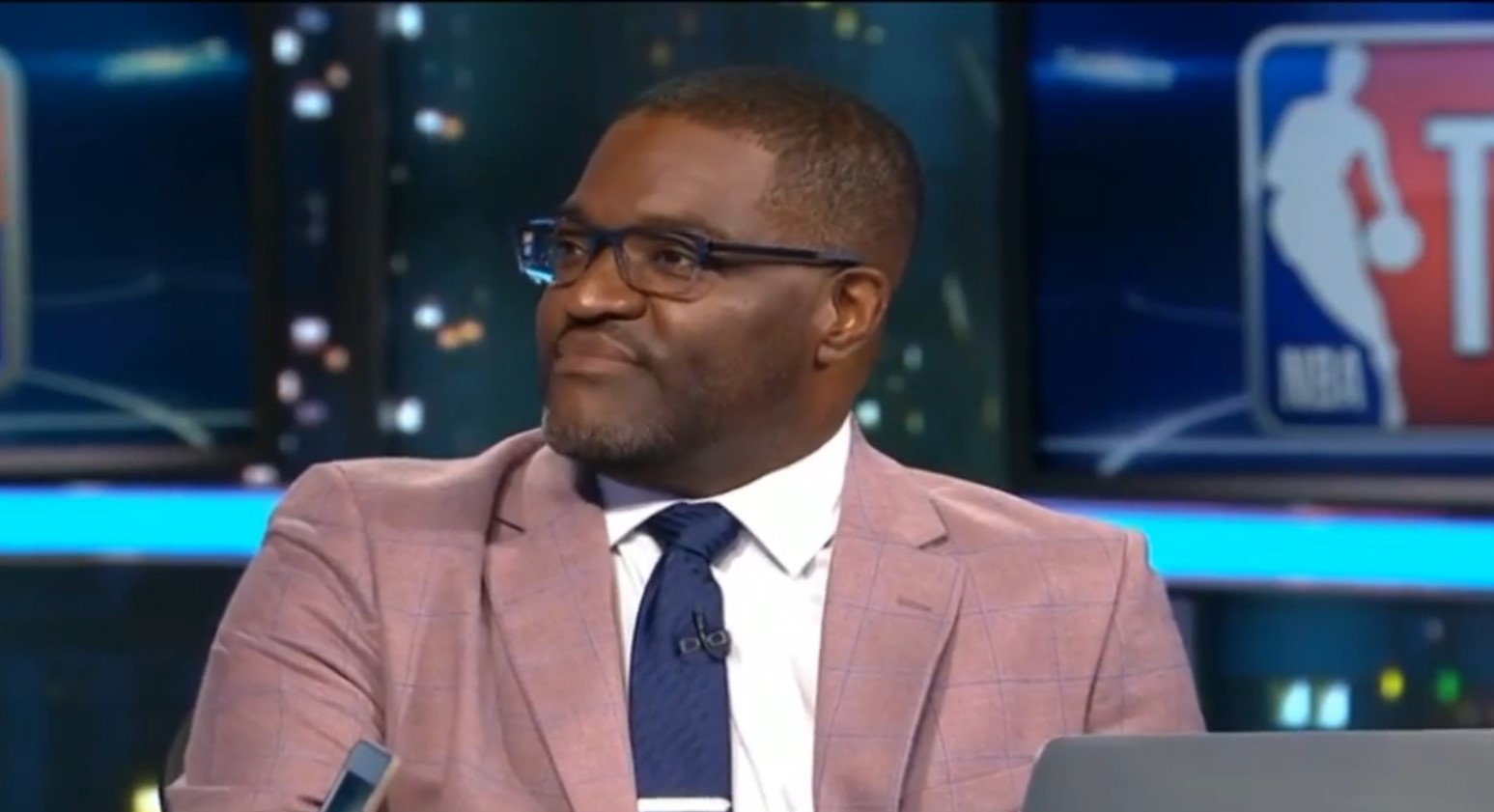 Sekou Smith est décédé à l'âge de 48 ans : le monde de la NBA perd l'un ...