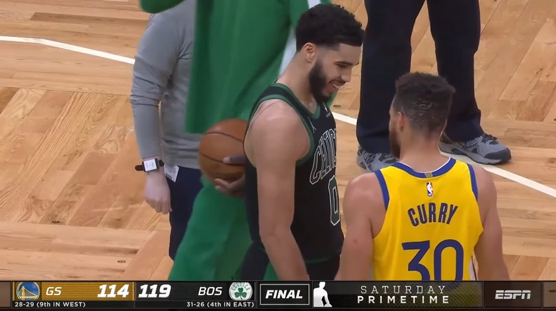 Jayson Tatum et Stephen Curry jouent avec le feu : 44 points et la win pour le premier, 47 ...