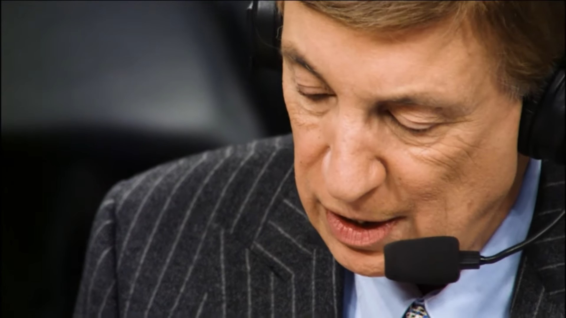 Marv Albert laisse tomber le micro : la fin officielle d'une carrière ...