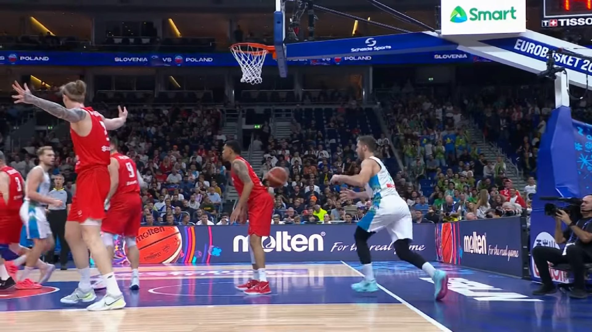 EuroBasket 2022 – le Top 10 : Goran Dragic s'amuse avec A.J. Slaughter