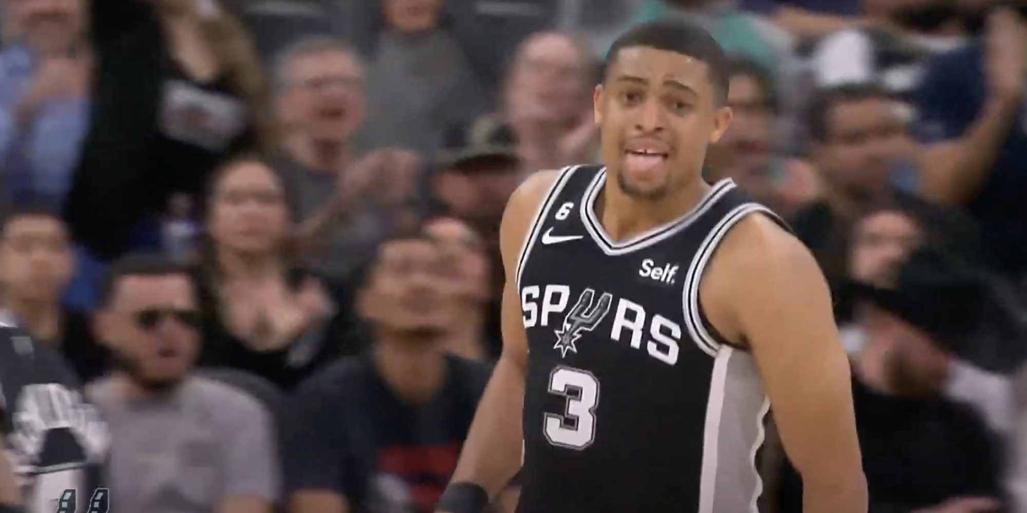 Keldon Johnson découpe les Nets : 36 points, nouveau record en carrière