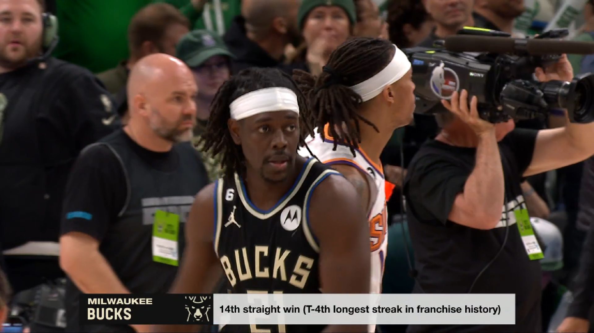 Jrue Holiday mène les Bucks à la victoire face aux Suns
