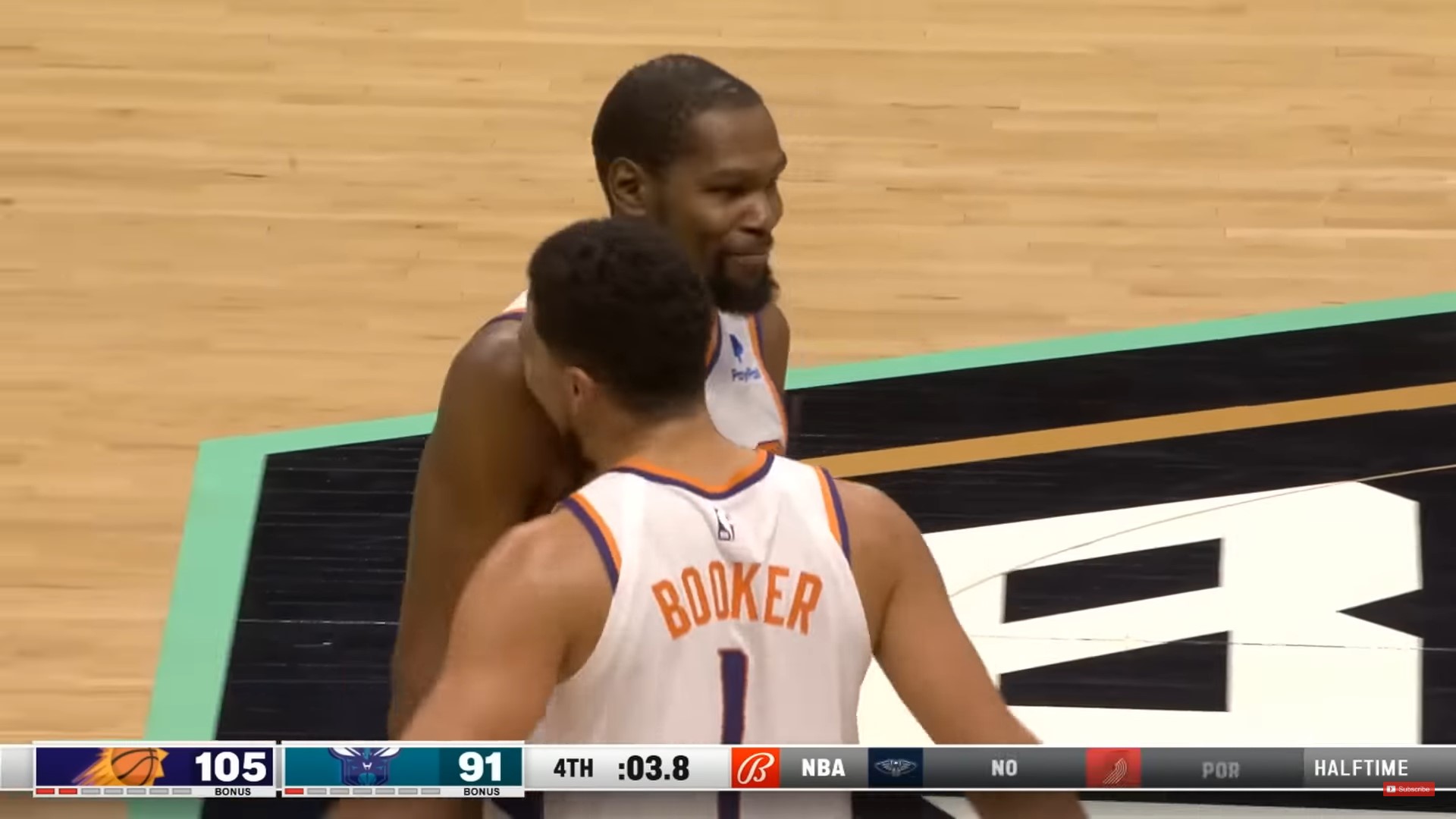 Devin Booker découvre la joie de jouer avec Kevin Durant
