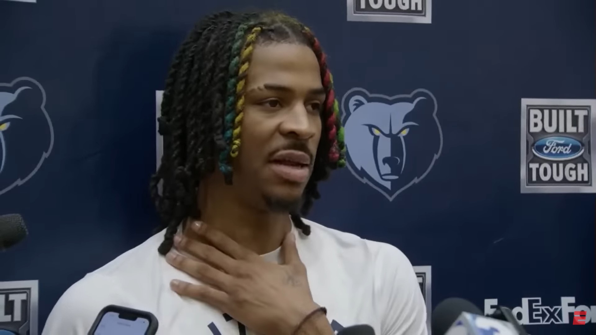 Ja Morant a effectué son grand retour : 17 points en sortie de banc et ...