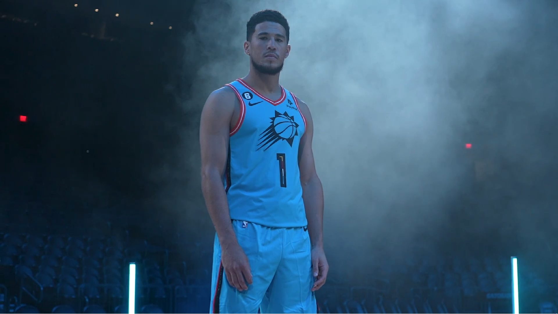 Devin Booker a planté 295 points sur les 8 premiers matchs de Playoffs ...