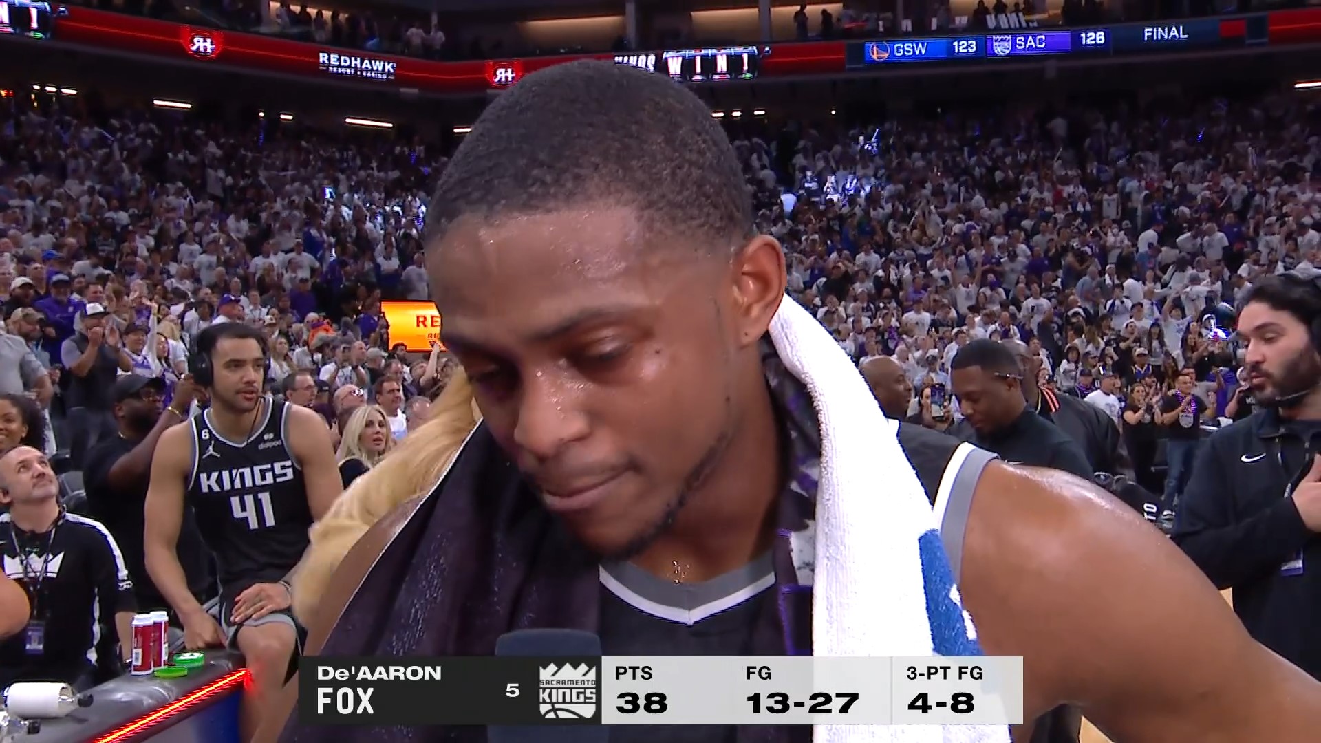 De'Aaron Fox a flambé pour ses débuts en Playoffs (38 points)