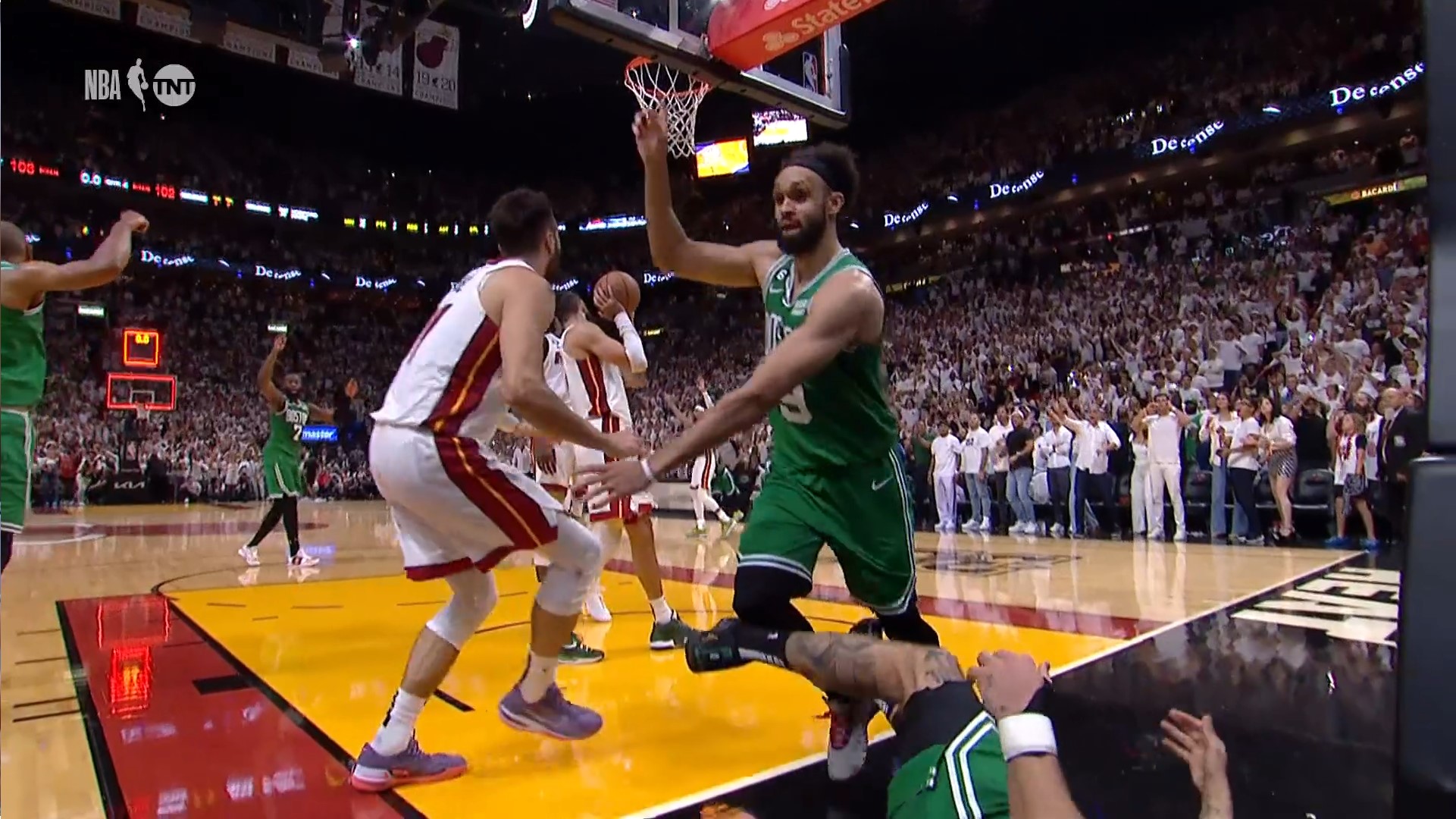 Derrick White, le panier d'une vie