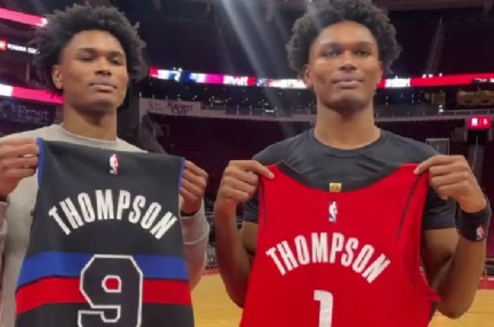 Première rencontre entre Amen et Ausar Thompson en NBA