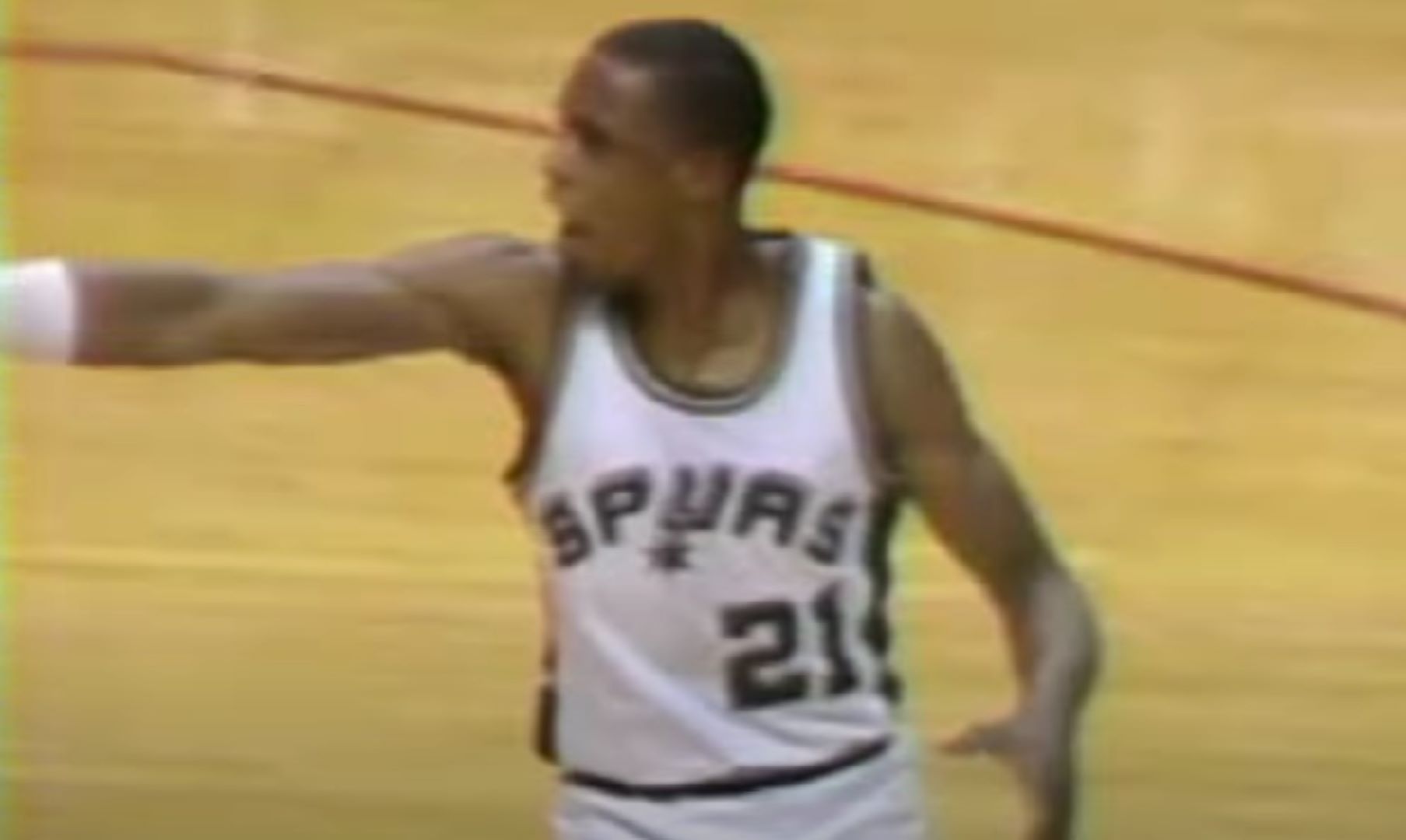 Performance All-Time : le quadruple-double d'Alvin Robertson