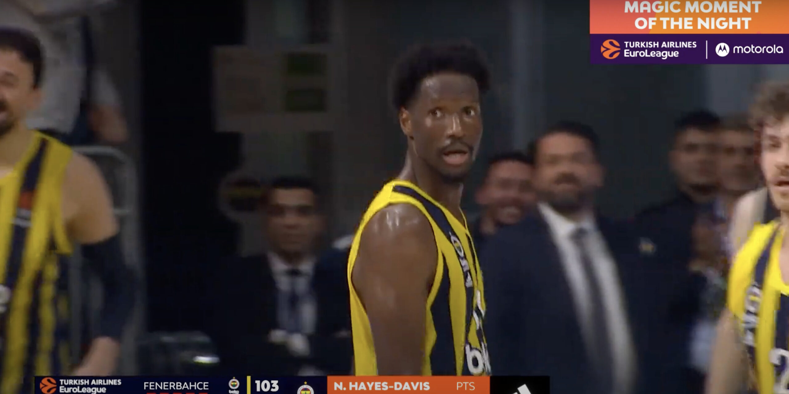 Nigel Hayes-Davis colle 50 points en EuroLeague, record all-time battu