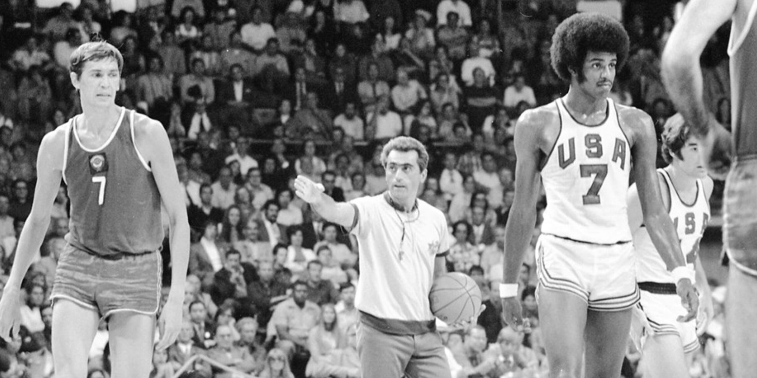 Basket aux Jeux Olympiques - Munich 1972 : l'URSS bat les USA