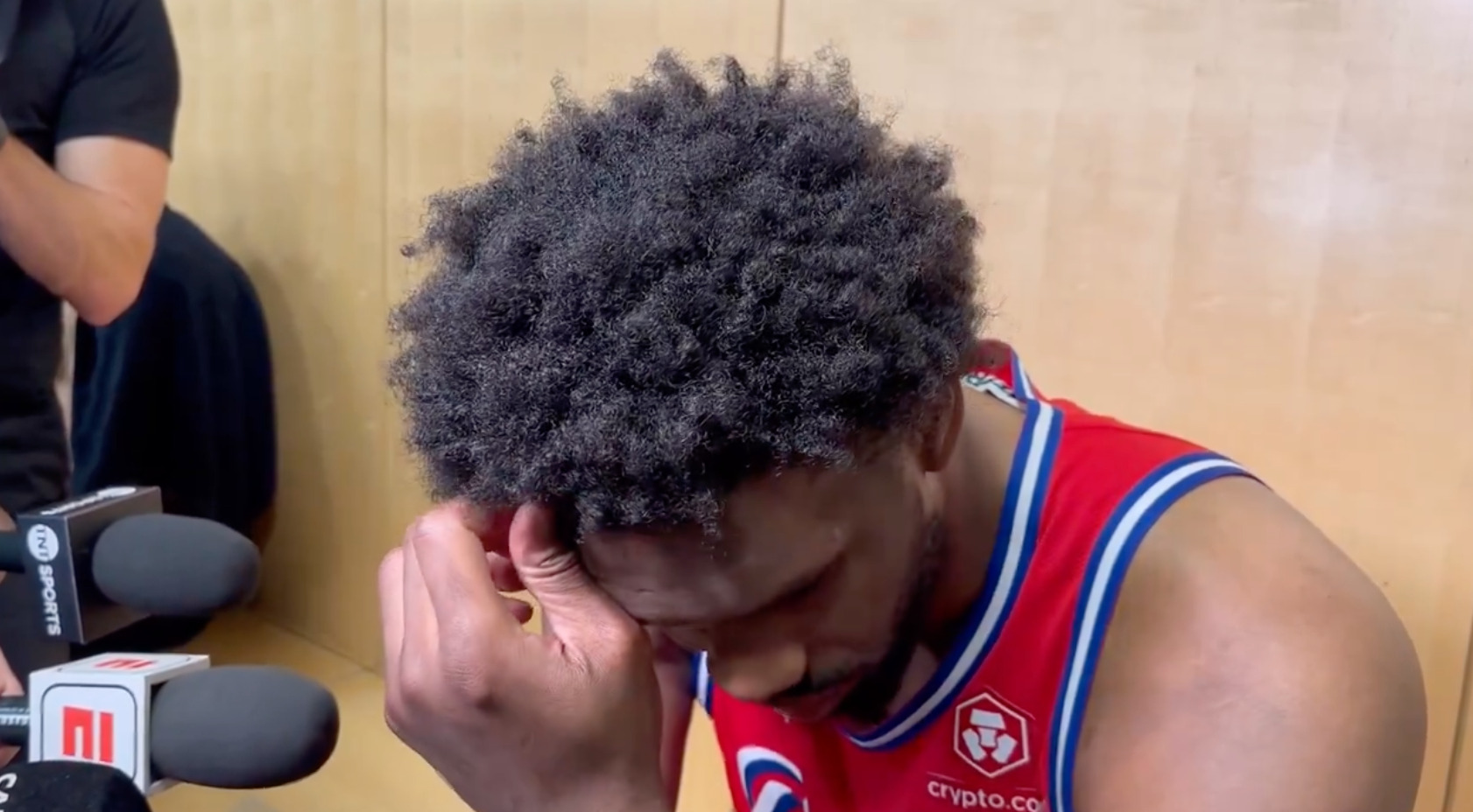 Joel Embiid a eu une altercation avec un journaliste