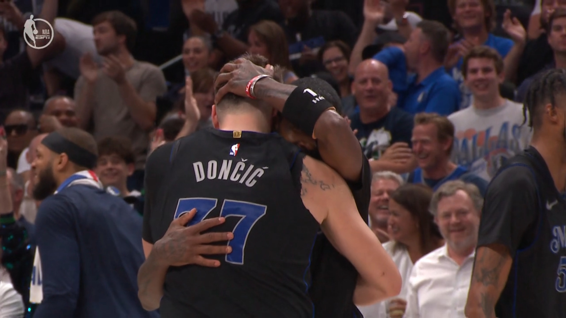 Luka Doncic et Kyrie Irving ont éteint les Wolves, 66 points en duo