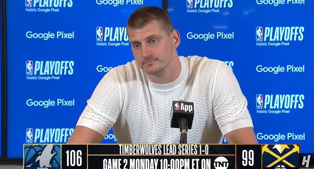 Nikola Jokic sans solution face au trio intérieur des Wolves