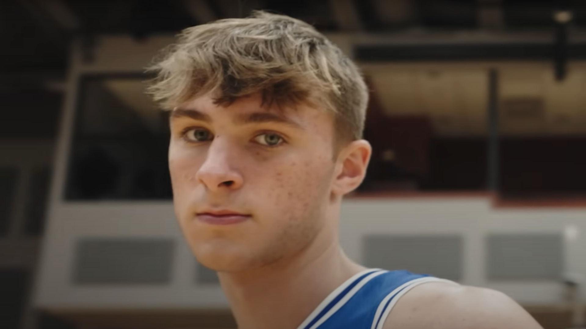 Cooper Flagg pourrait laisser filer 75 millions de dollars en restant à ...