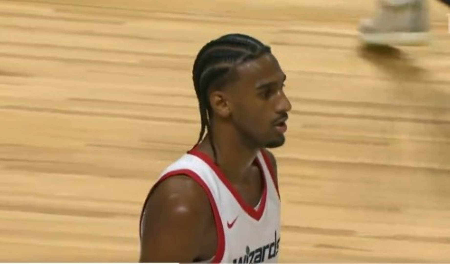 Soirée cauchemar pour Alexandre Sarr (0/15 au tir, 0/7 à 3-points)