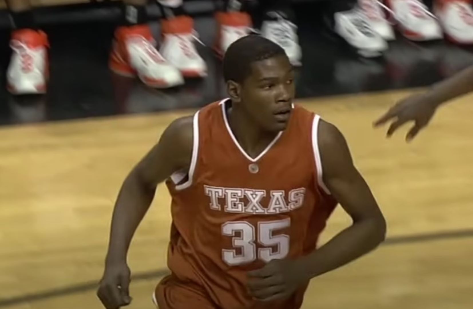 Kevin Durant revient au Texas, 18 ans après l'université