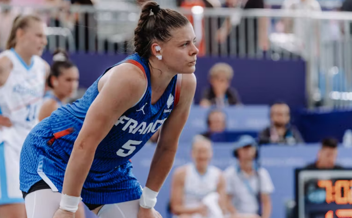 JO Paris 2024 - basket 3x3 : les filles de l'Équipe de France terminent sur une bonne note