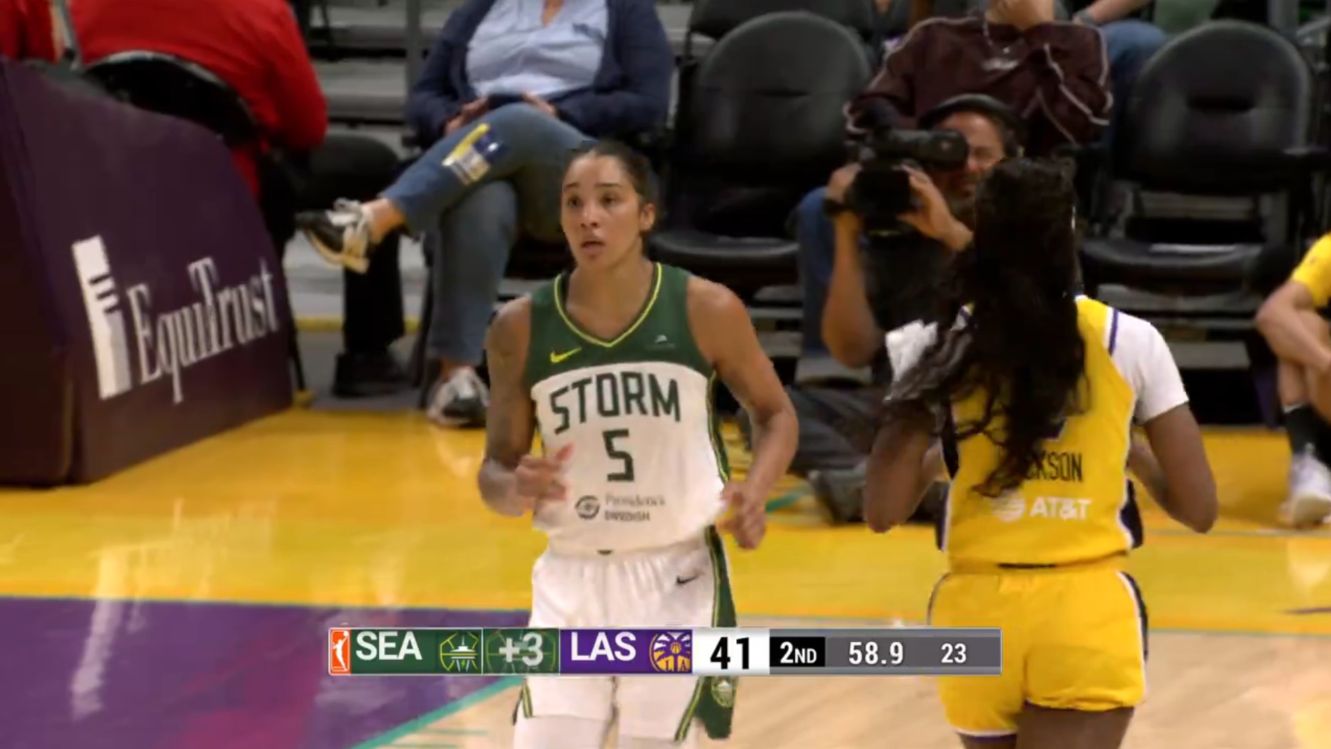 WNBA : Gabby Williams (17 points) avait la main chaude cette nuit