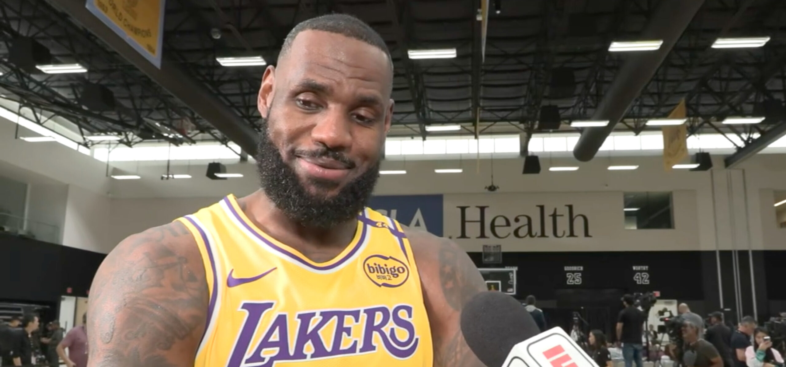 Quand LeBron James esquive une question sur les besoins des Lakers...