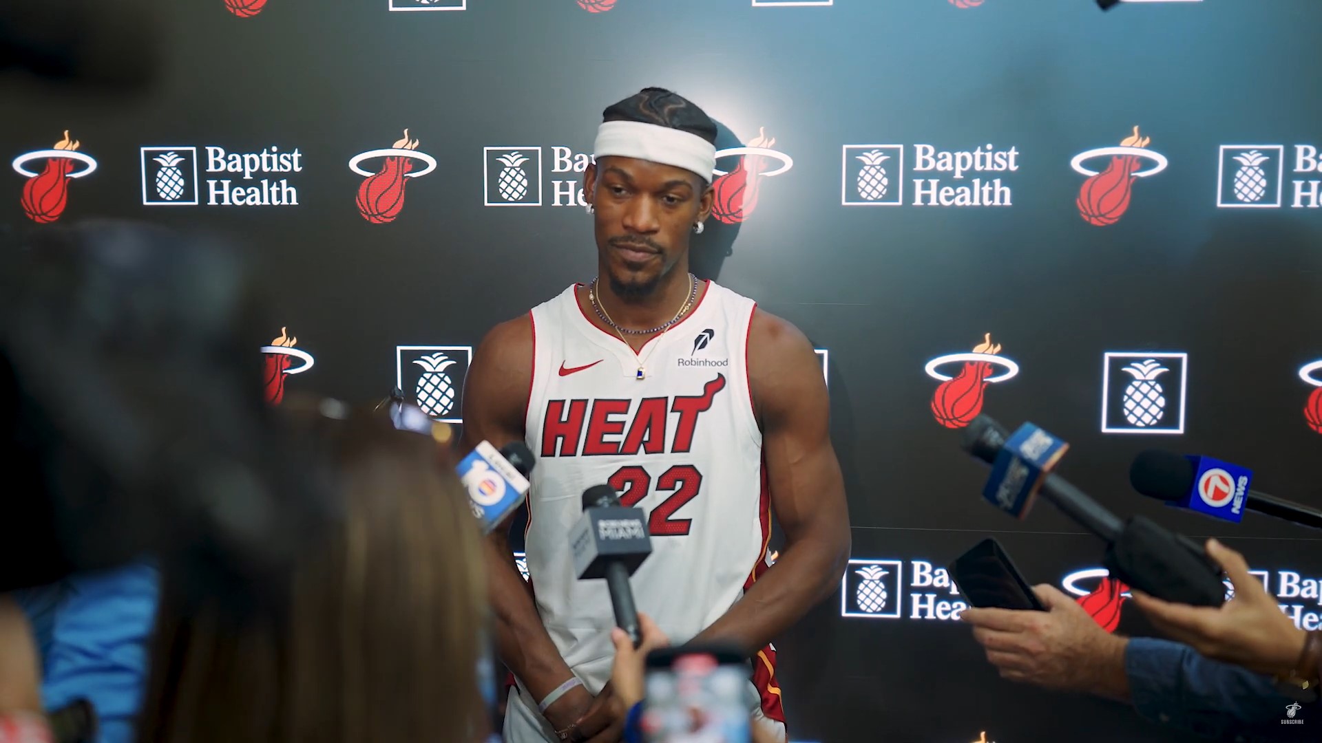 Jimmy Butler a demandé officiellement son transfert