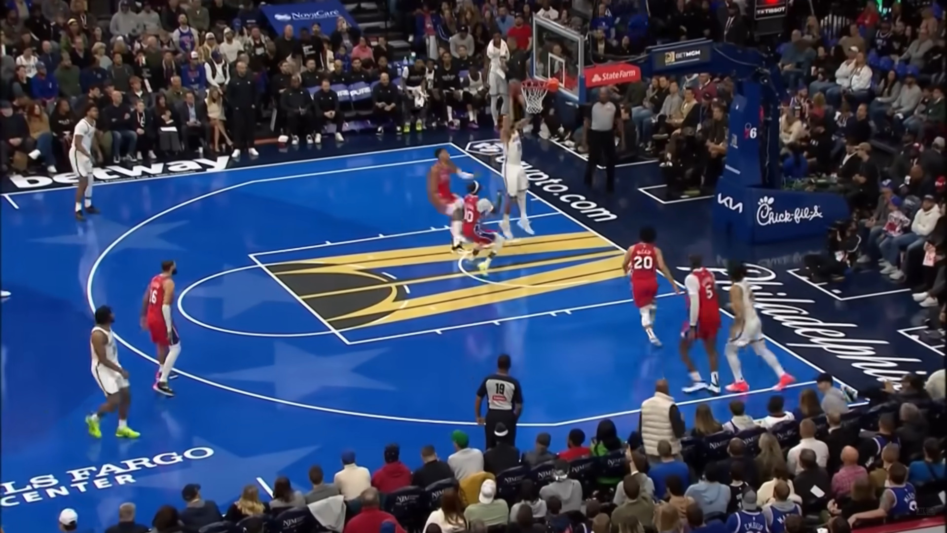 Shaqtin' A Fool : Ben Simmons se rate sur un simple lay-up