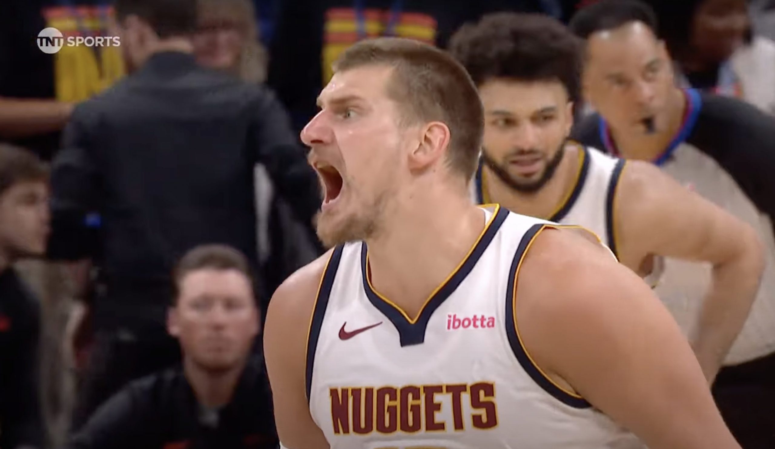 Nikola Jokic MONSTRUEUX face au Thunder : 42 points et 22 rebonds